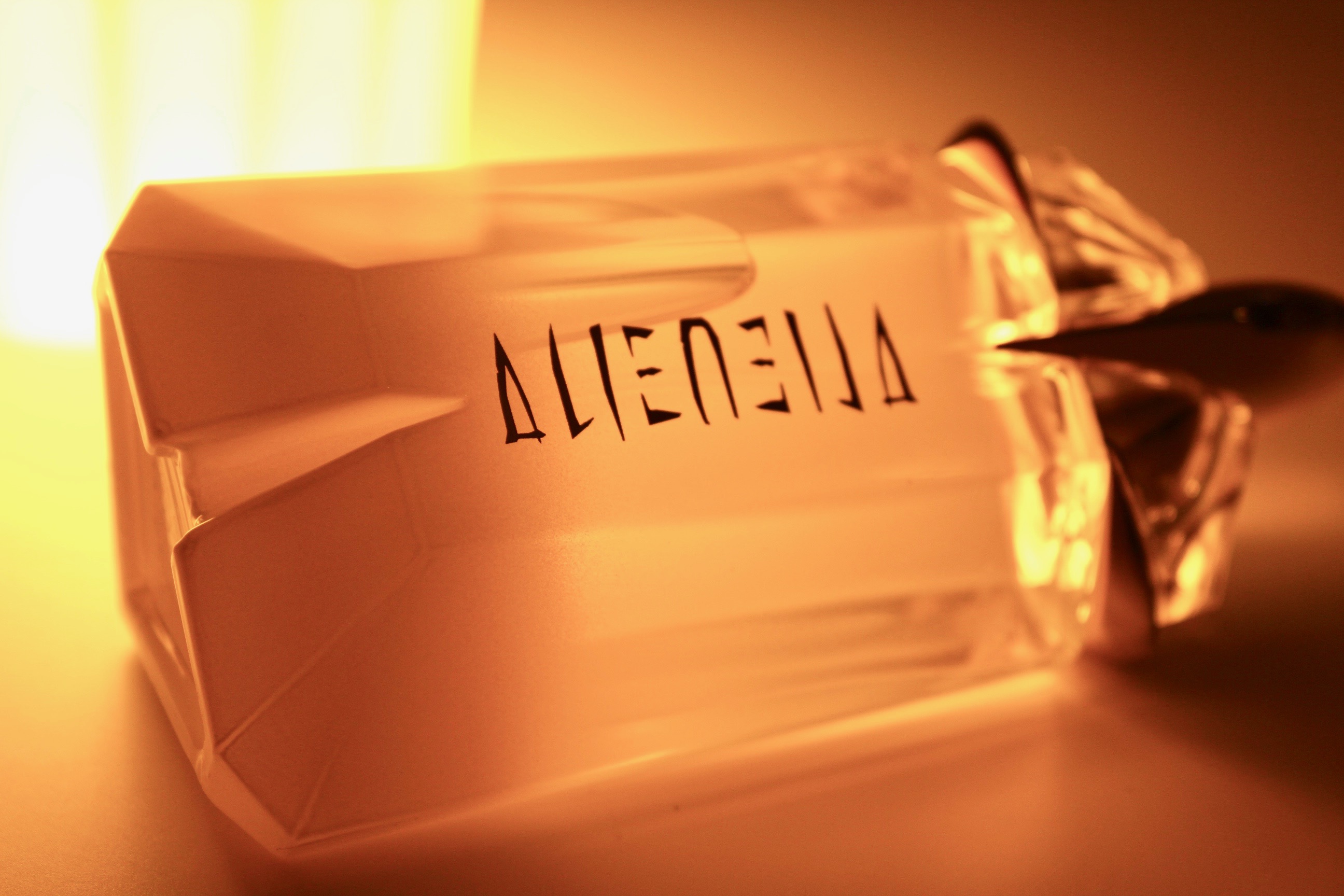 Perfume Review: Alien Eau Sublime by MUGLER – The Candy Perfume Boy