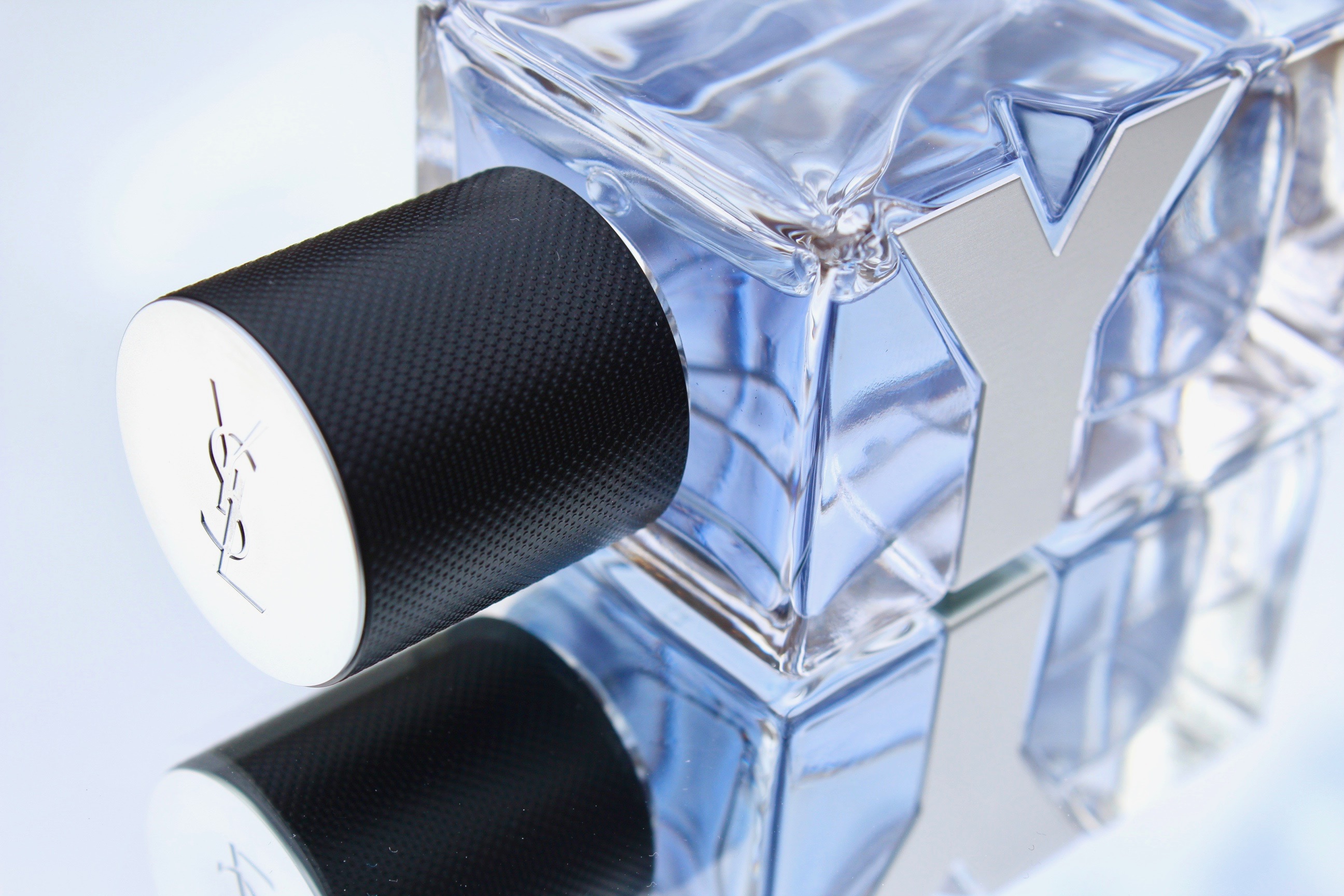 Speed Sniff: Y by Yves Saint Laurent – The Candy Perfume Boy