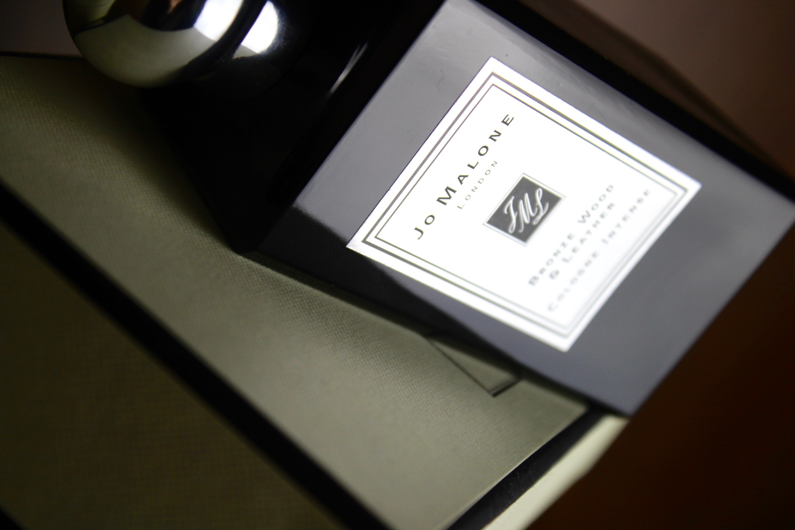Perfume Review: Bronze Wood & Leather Cologne Intense by Jo Malone ...
